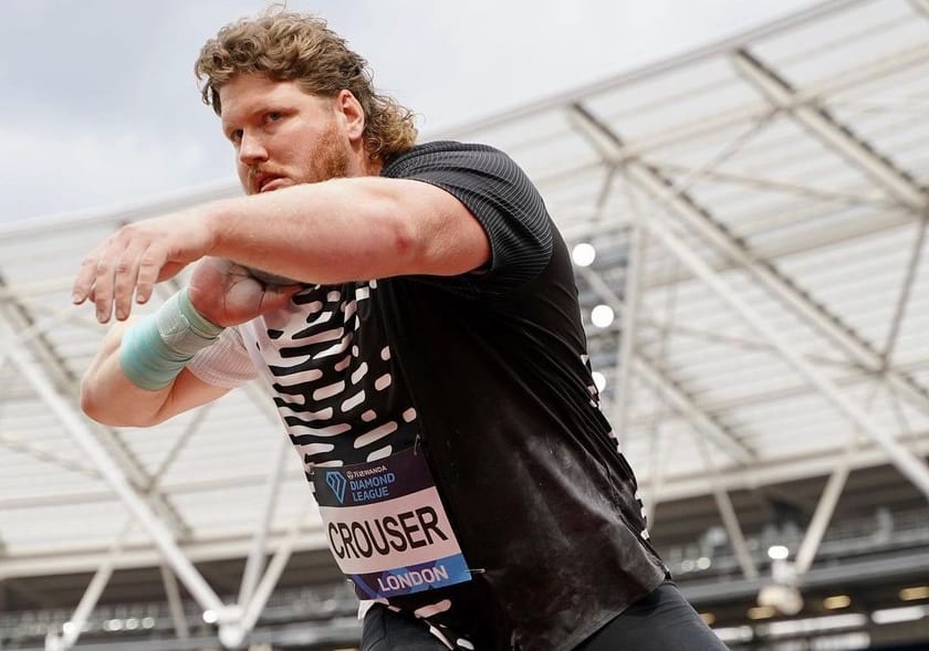 How tall is Ryan Crouser?