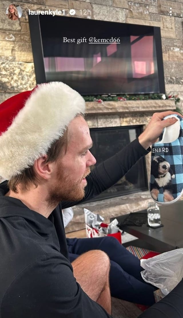 In Photos: Connor McDavid's mother Kelly's "best gift" to the Oilers ...