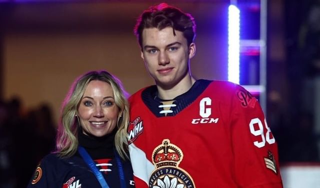 Who is Connor Bedard's mother? All we know about Blackhawks star's mom ...