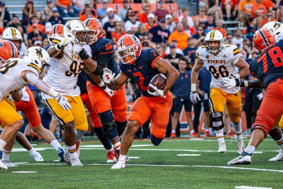 Illinois Fighting Illini Football - News, Roster, History, College ...