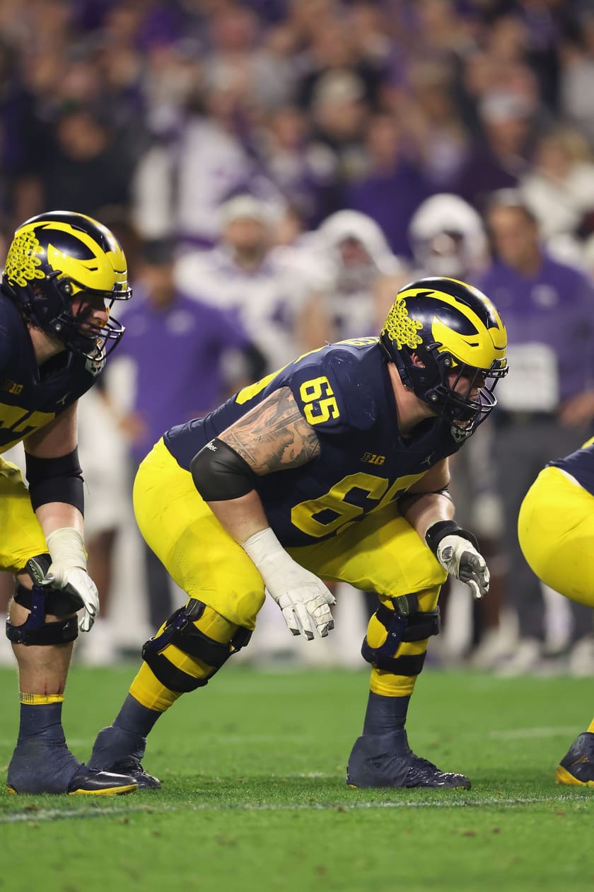 Is Zak Zinter playing today vs. Iowa in the Big Ten Championship Game ...