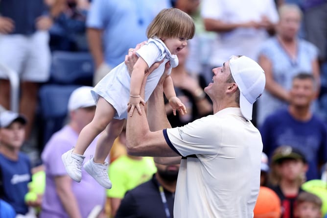 John Isner Biography, Achievements, Career Info, Records & Stats ...