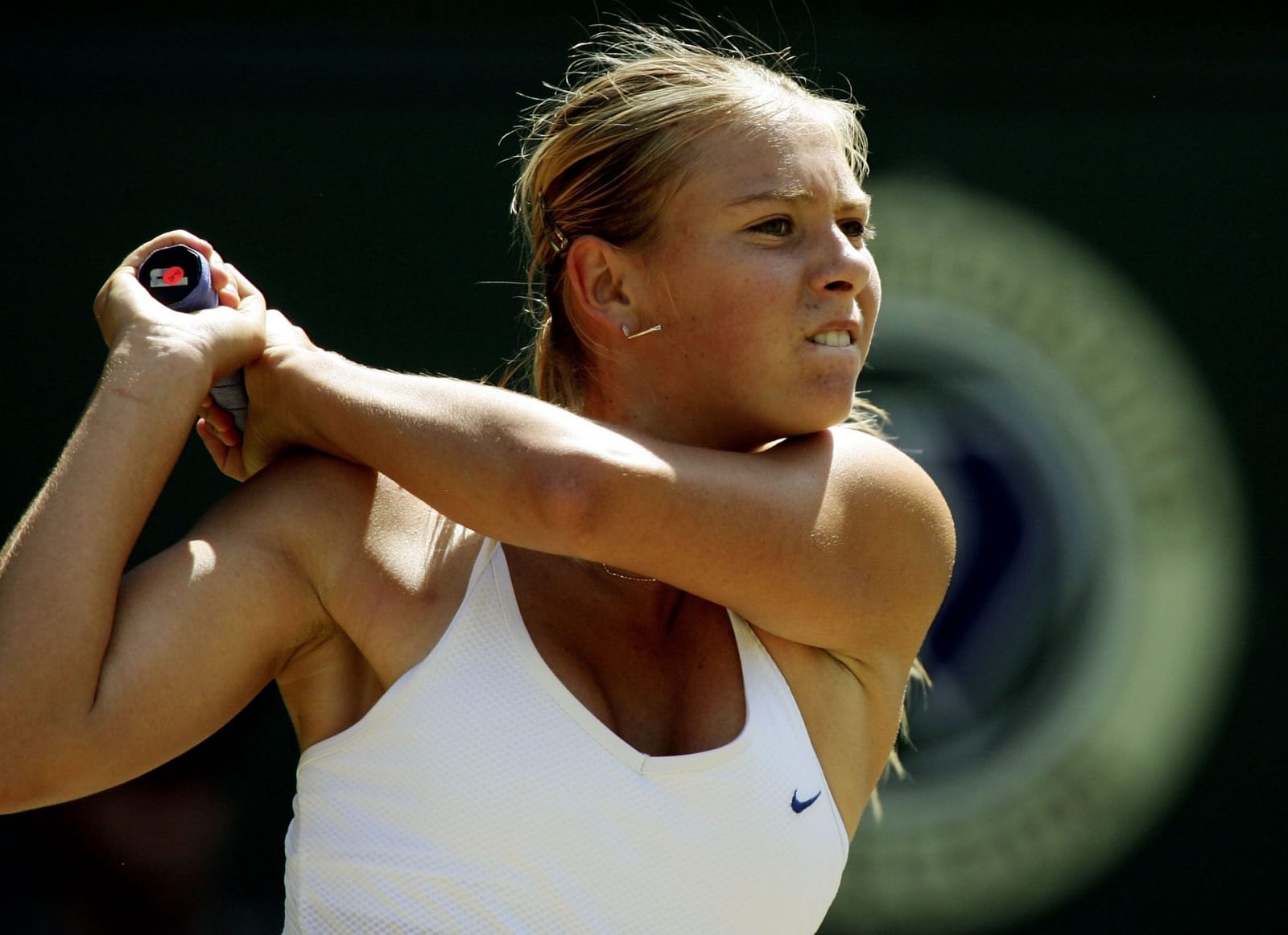 "It was a moment when I really felt the weight" - Maria Sharapova opens ...