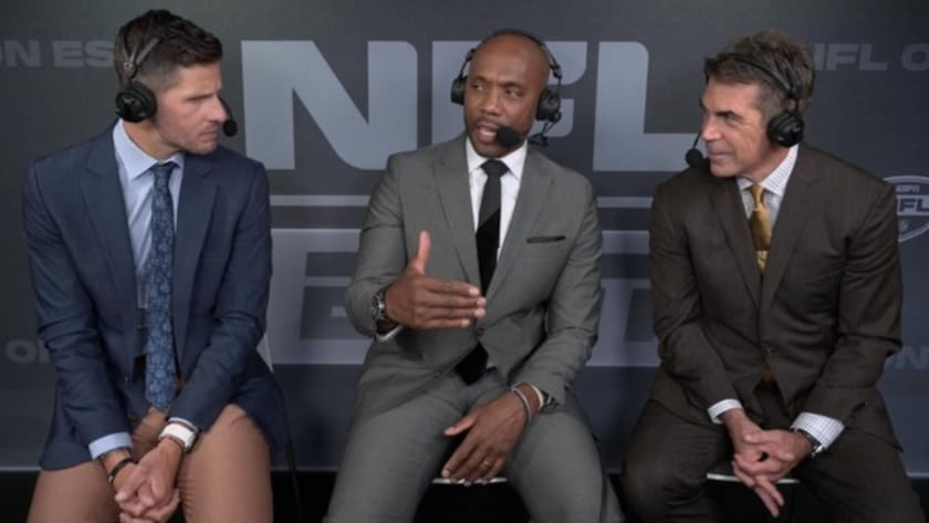 Who are the Dolphins-Titans announcers on ESPN? All about NFL Week 14 ...