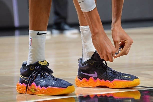 What is Victor Wembanyama’s shoe size?