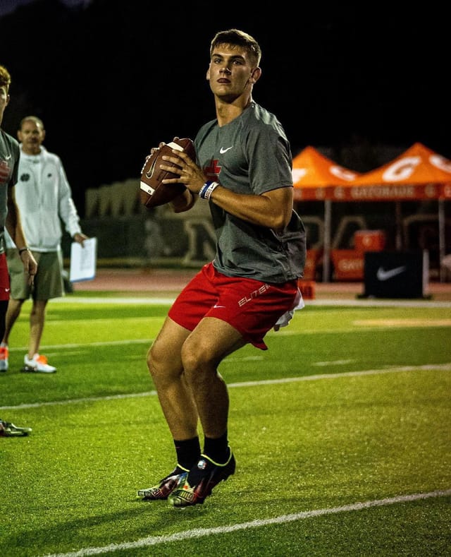 Who are Ty Simpson's parents?