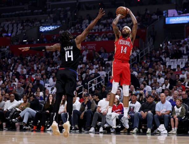 What is Brandon Ingram wingspan?