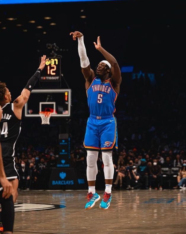 How tall is Luguentz Dort?