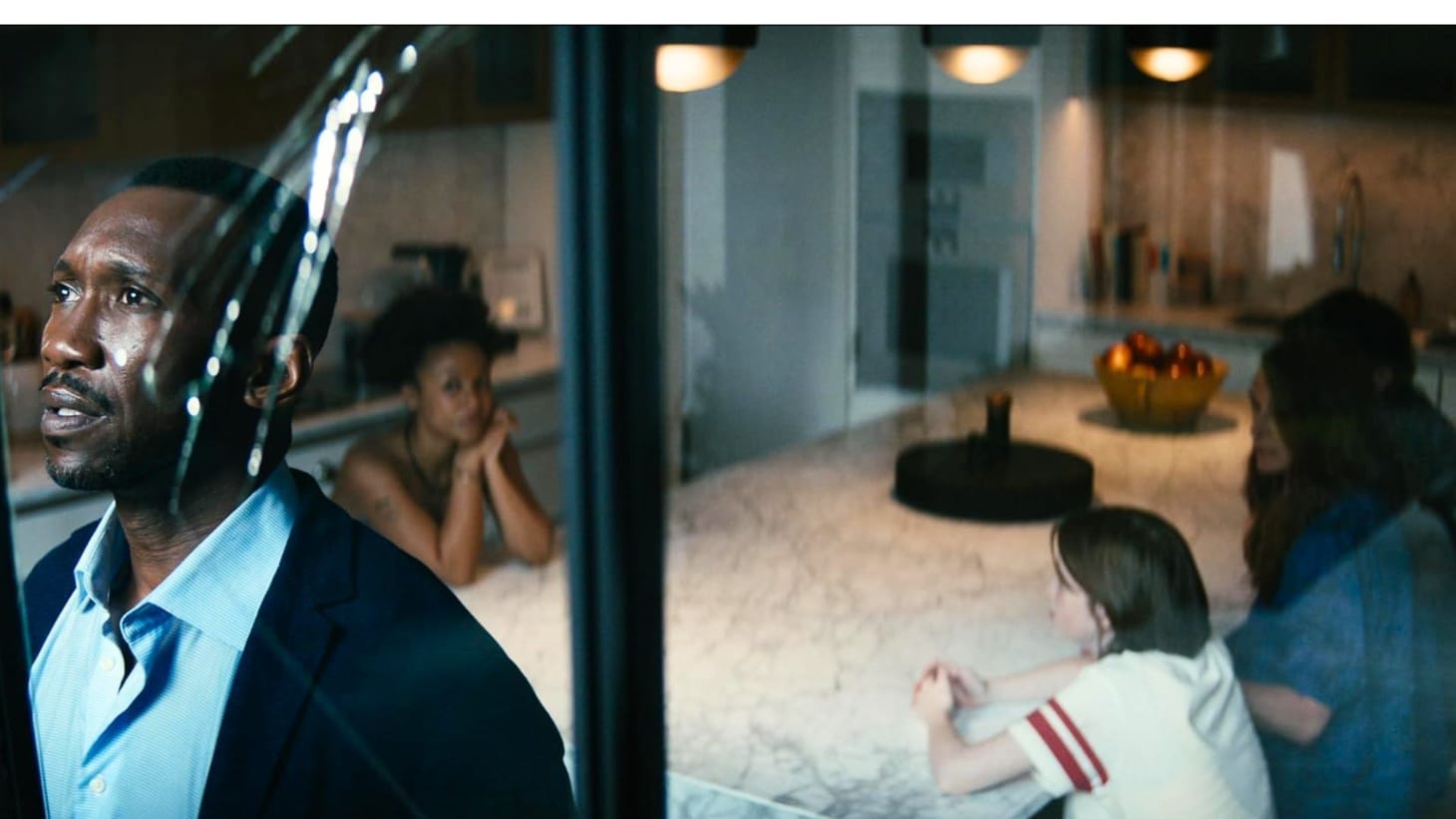 Is Leave the World Behind movie's ending different from the book? Explained