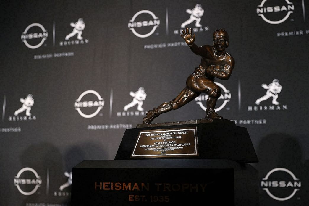 List of Players Who won Heisman Trophy Year by Year | Sportskeeda