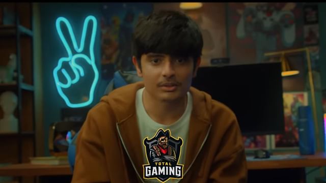 Total Gaming finally reveals his face and real name