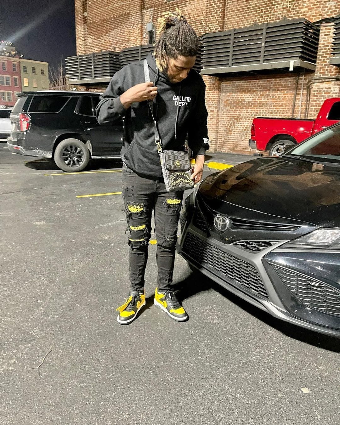 Who are Ian Jackson's parents?