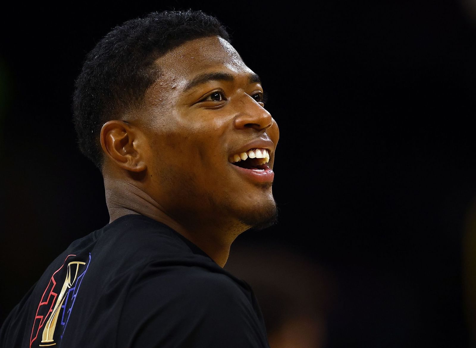 Why is Rui Hachimura wearing a mask during Suns-Lakers? Exploring ...