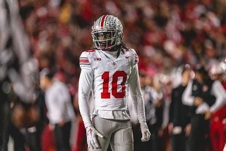 Who is Denzel Burke Girlfriend?