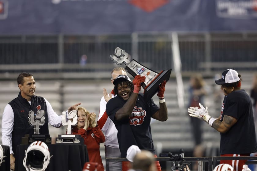 What is the Guaranteed Rate Bowl in college football? Date, venue ...