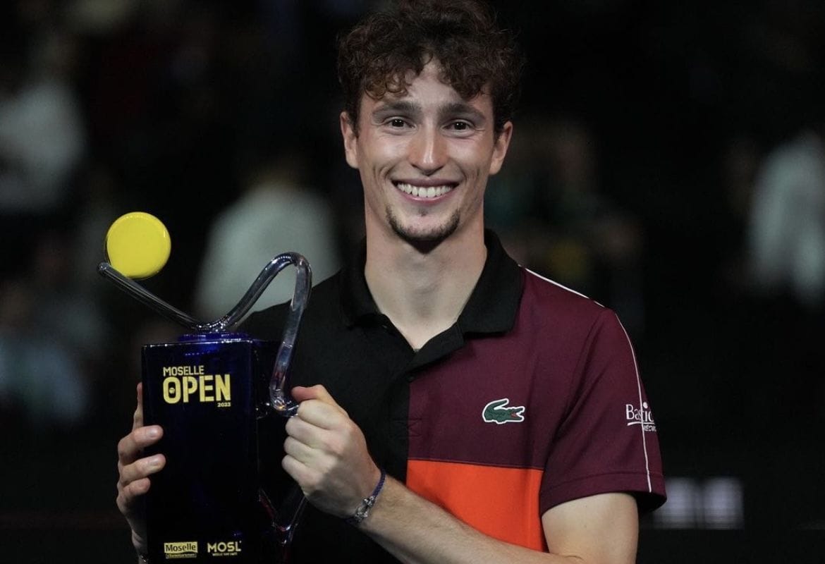 How tall is Ugo Humbert?