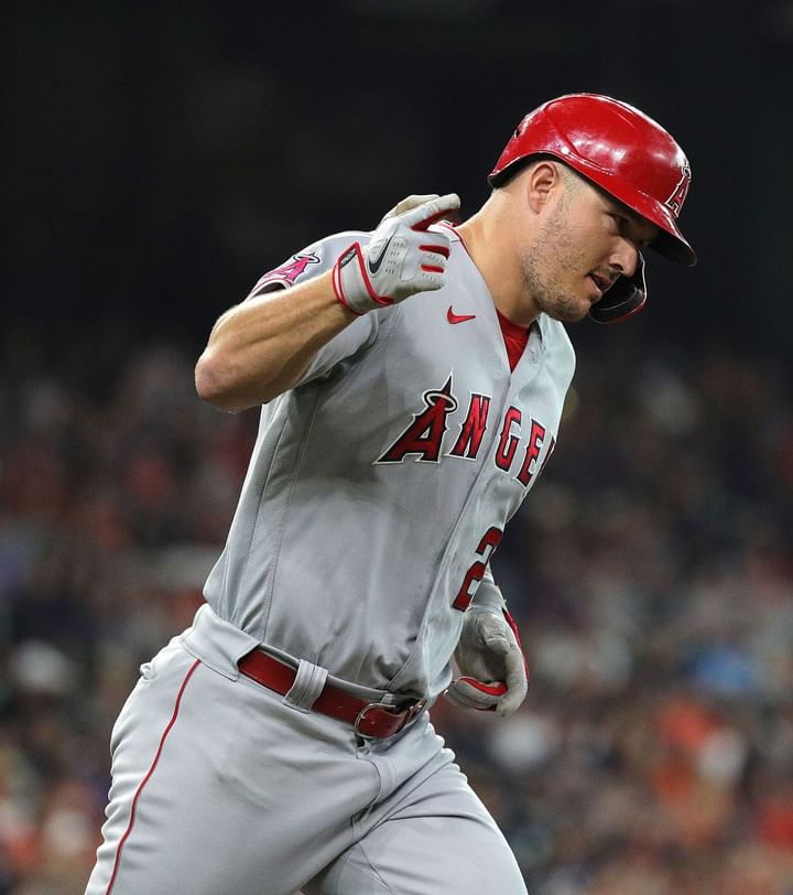 "Uncle Kyle time is the best" - Mike Trout's wife Jess shares ...