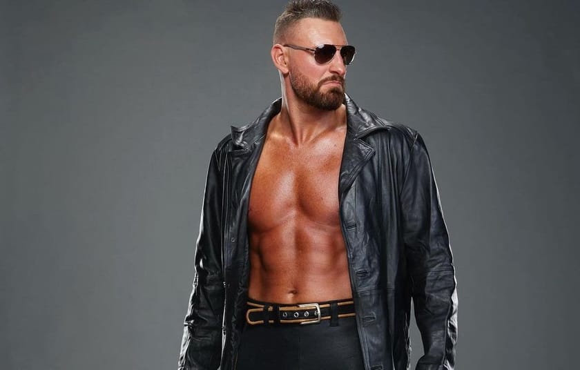 How much does Dominik Dijakovic weigh?