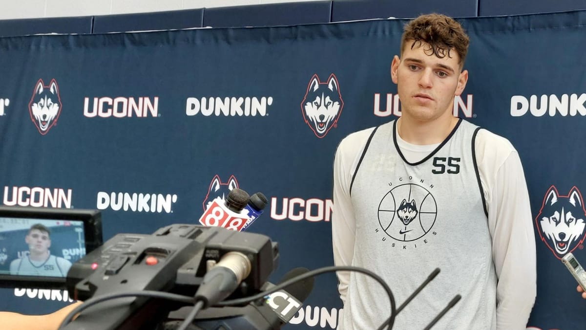 Donovan Clingan NIL Deal, Net worth in 2024, Salary, Endorsements ...