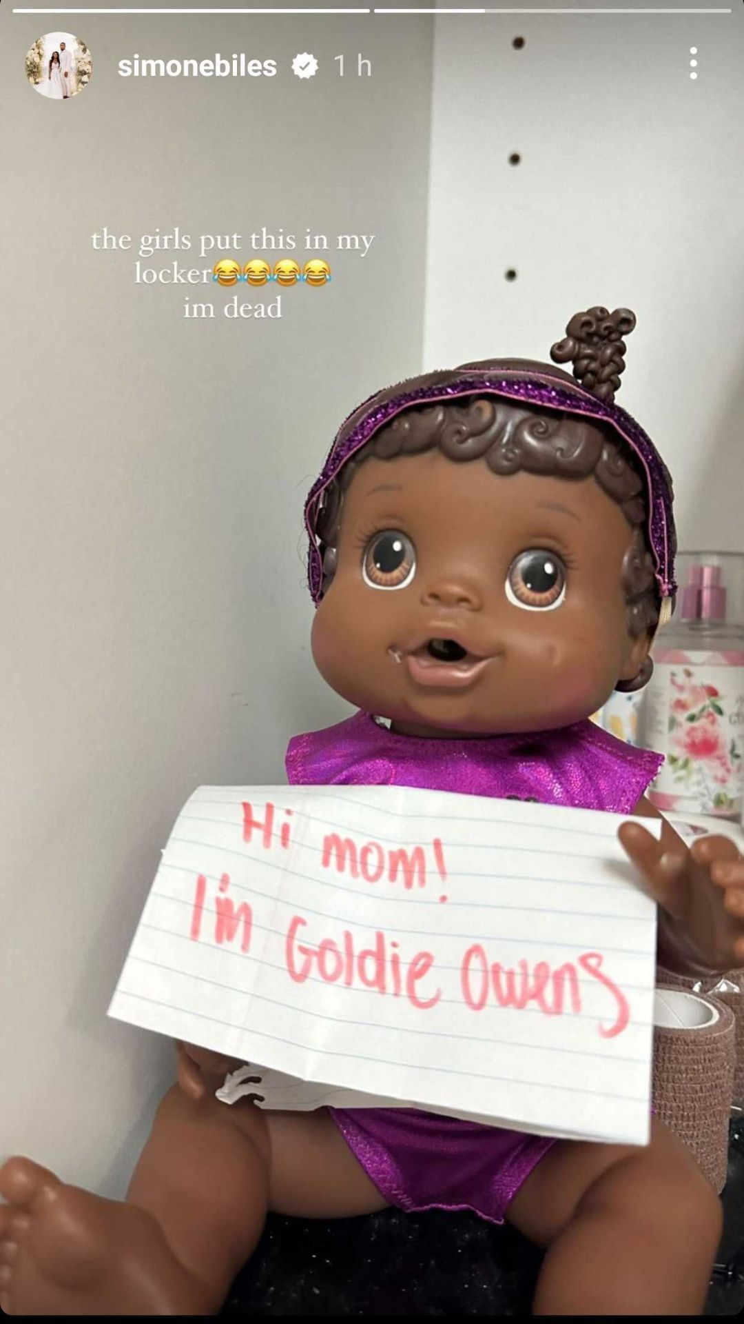 "I'm dead" - Simone Biles reacts to locker room prank played on her