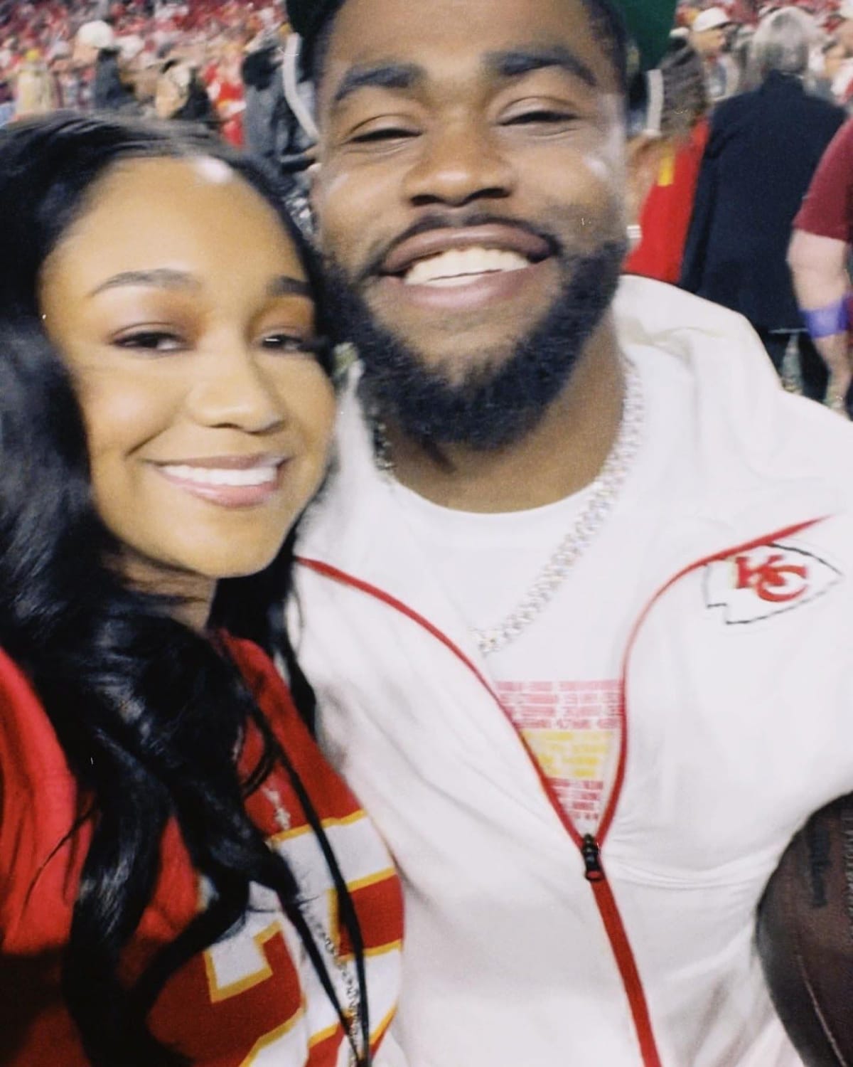 Clyde Edwards Helaire Girlfriend | Meet JoJo O'Connor