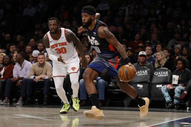 Which NBA teams have the largest market sizes? Exploring the economic ...