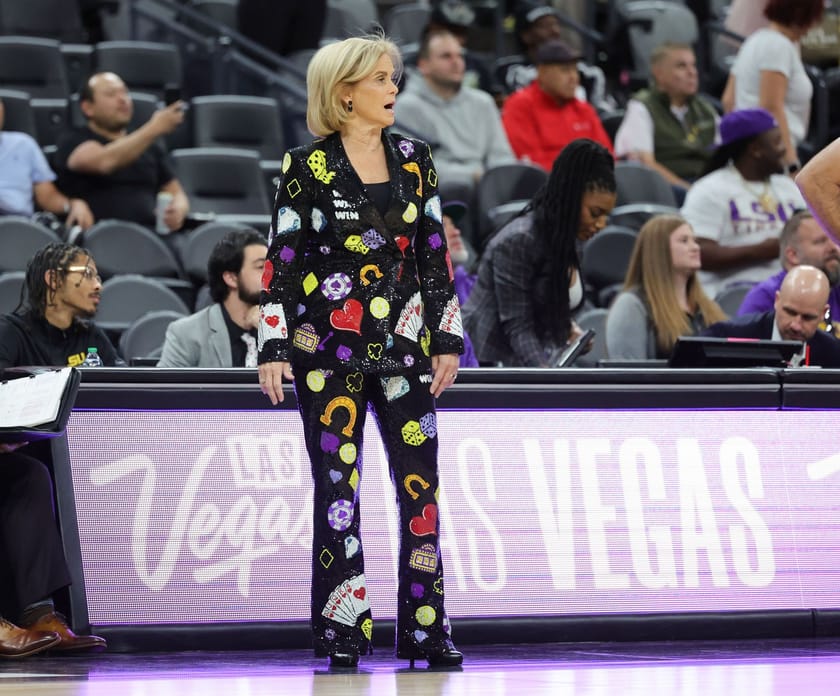 "I don't want people running out on the floor": Kim Mulkey makes her ...