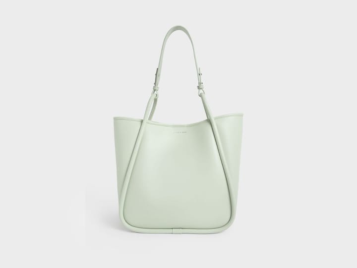 7 Best slouchy tote bags that are trending