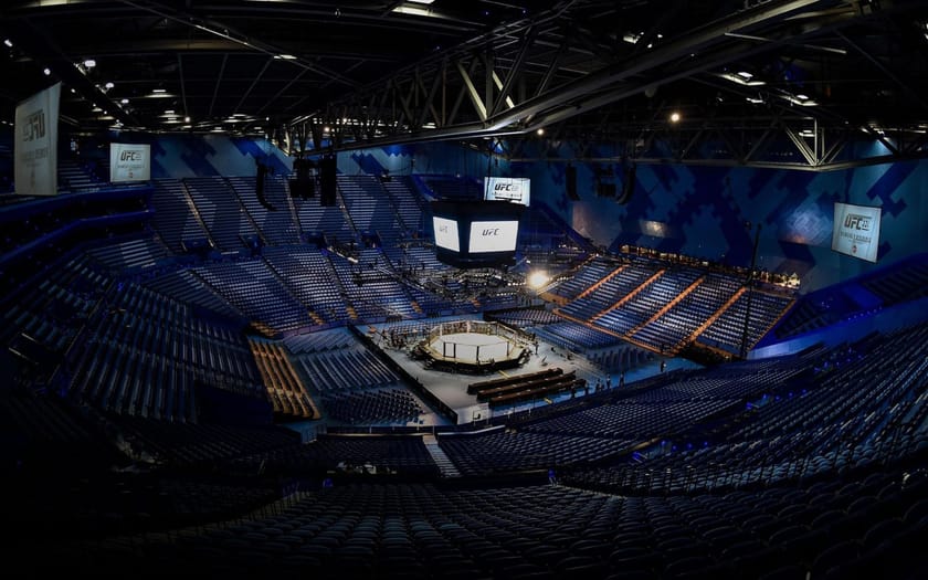 BREAKING: Dana White announces first title fight for UFC 300