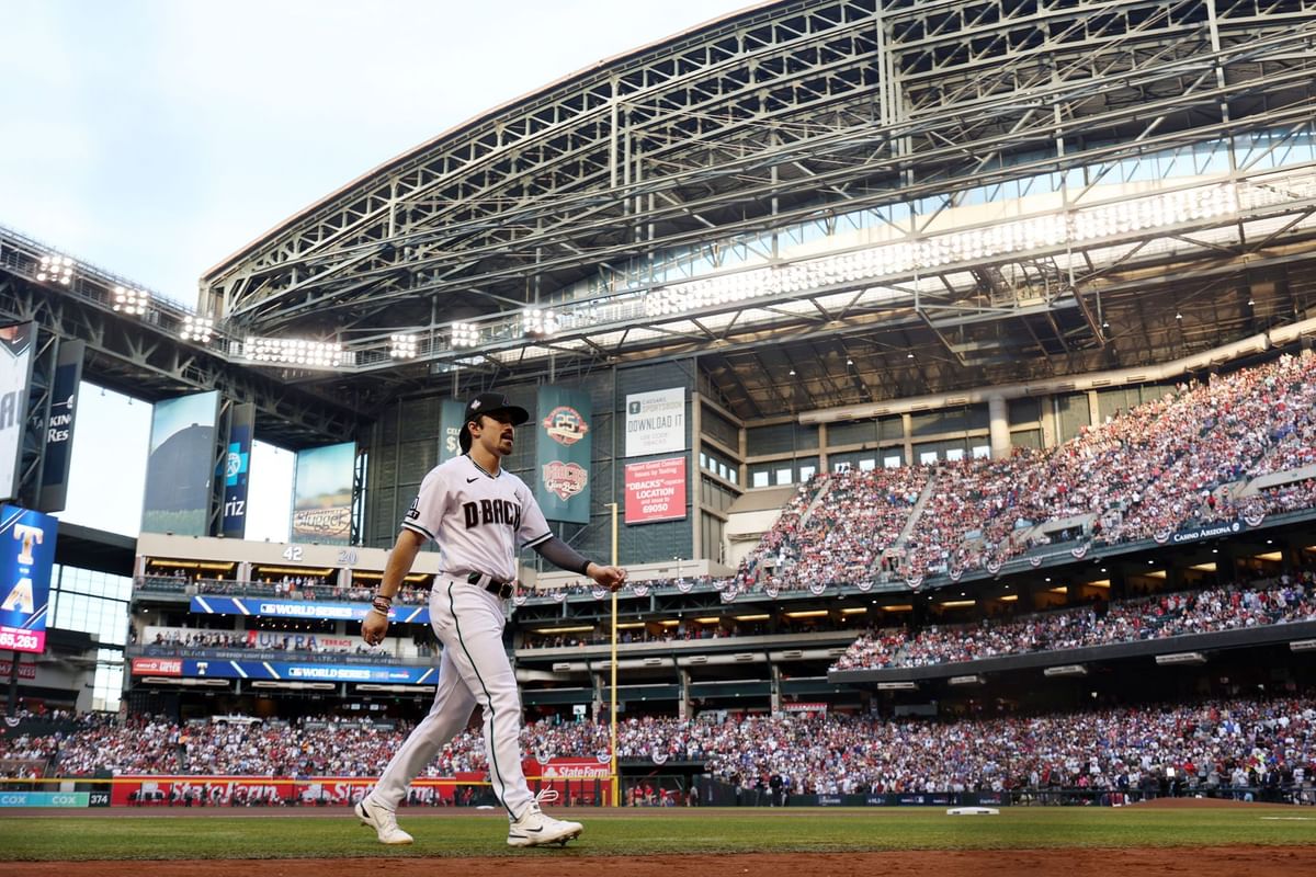Inside Arizona Diamondbacks' $210,000,000 Chase Field stadium with MLB ...
