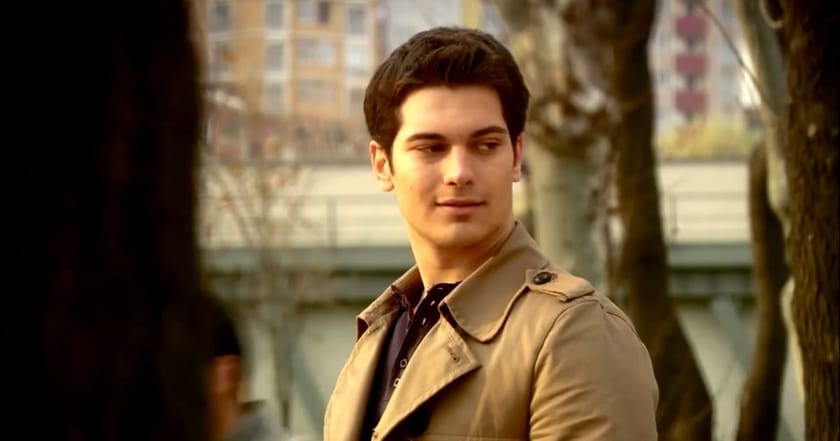 Who is Cagatay Ulusoy? The Tailor and Kubra actor's life, career, and ...