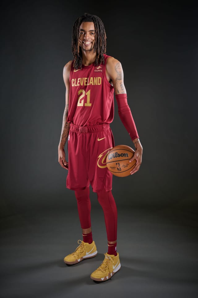 Emoni Bates Age | Height, Weight and much more.