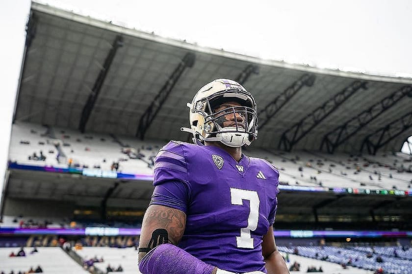 How old is Dillon Johnson?