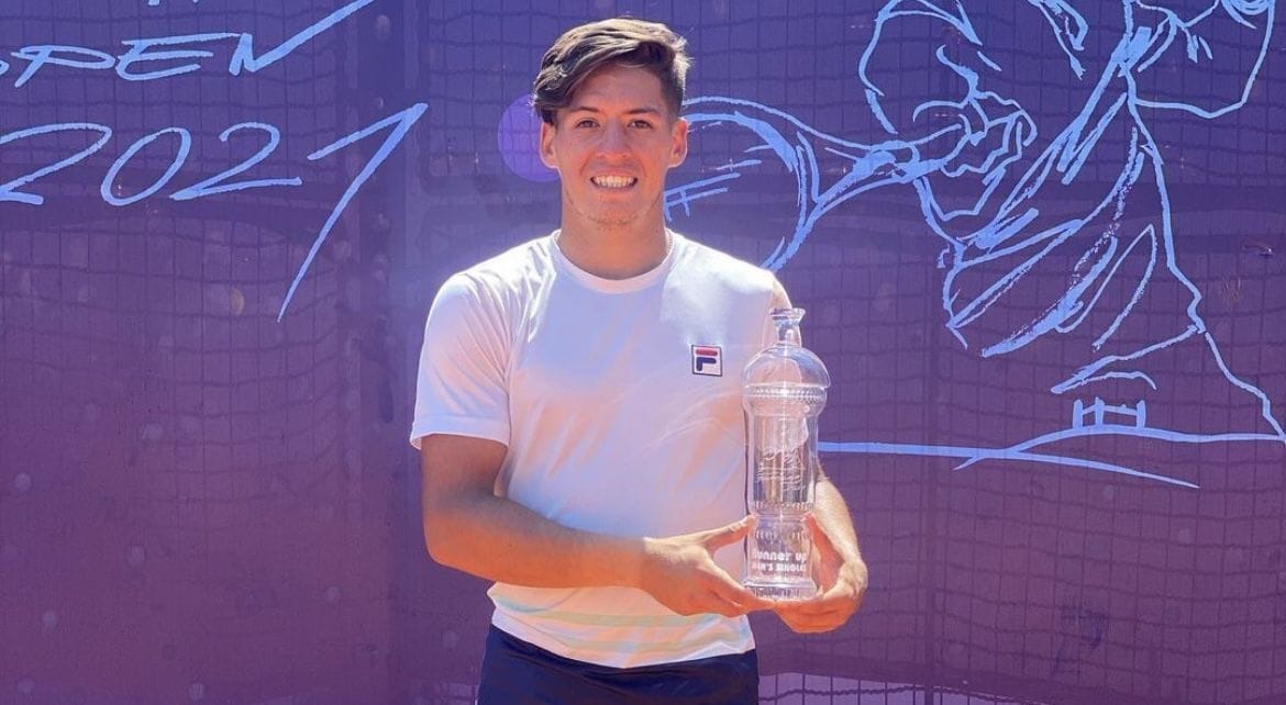 Who Coaches Sebastian Baez?