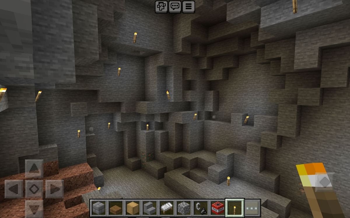 How to build a cave house in Minecraft