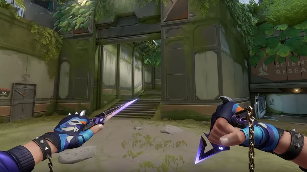 How to get the Kuronami Player Card in Valorant?