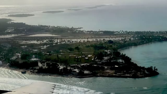 "Terrifying when the lights went out": Marshall Islands rogue waves ...