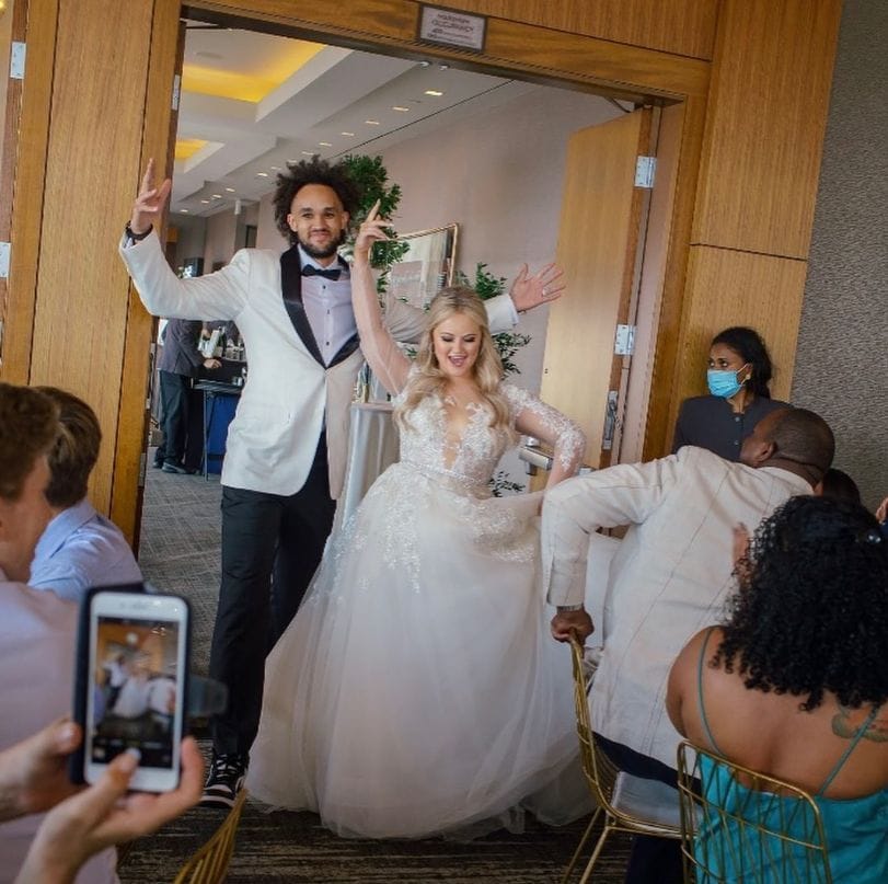 Who is Derrick Whites' wife Hannah Schneider?