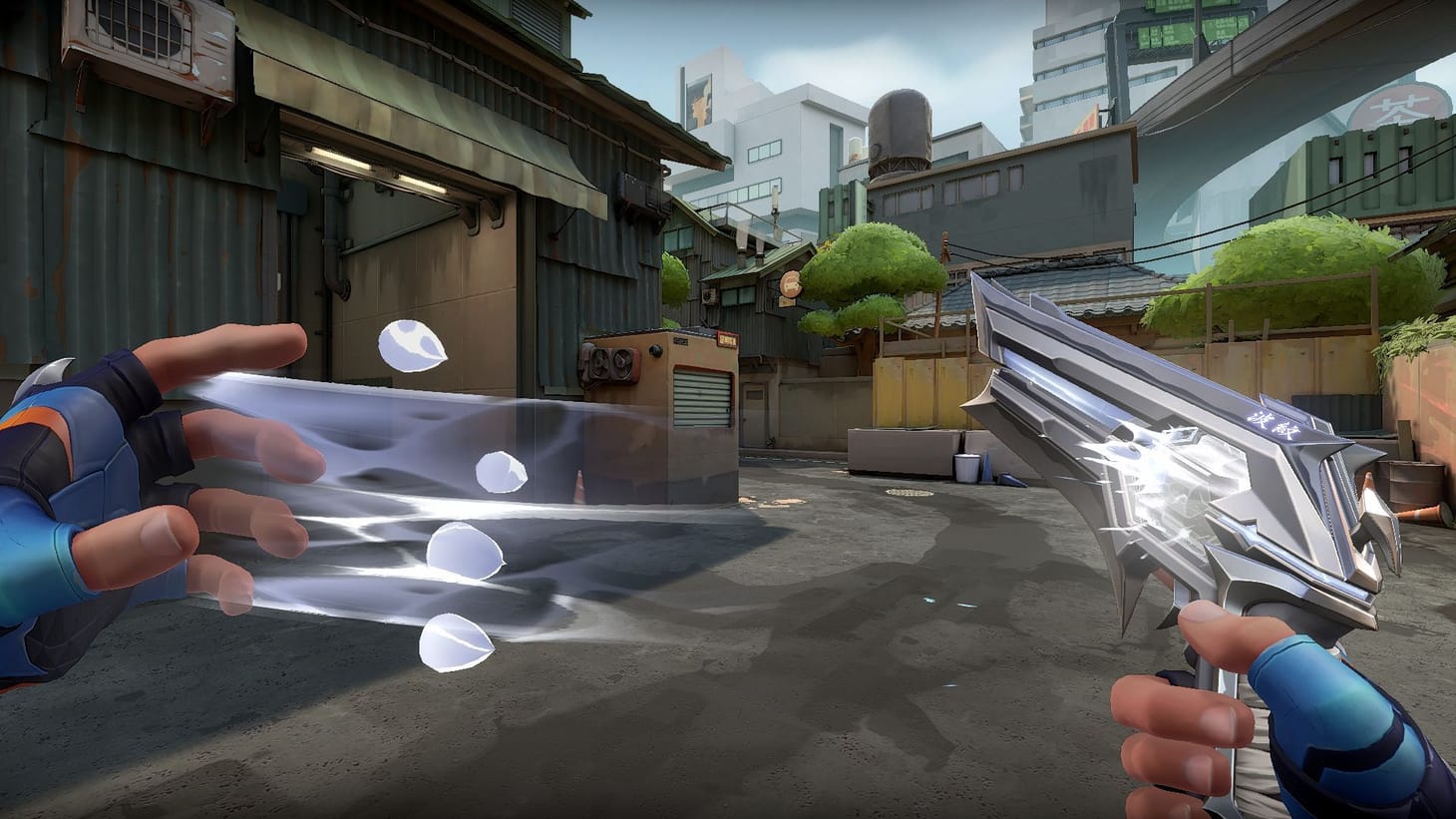 Is Kuronami skin bundle in Valorant worth buying?