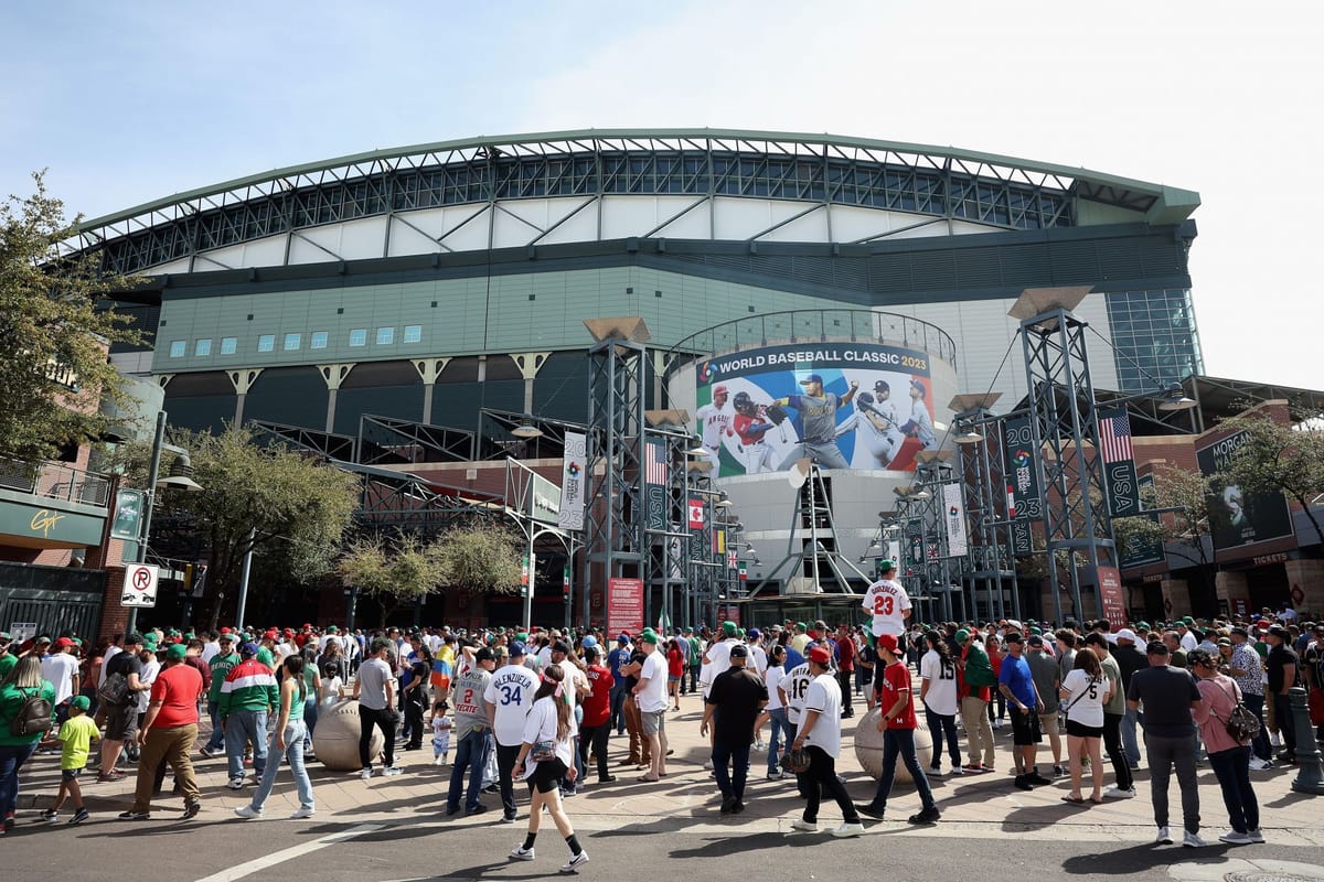 Inside Arizona Diamondbacks' $210,000,000 Chase Field stadium with MLB ...