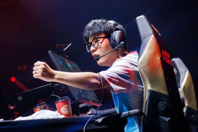 whzy Valorant settings (2024): Crosshair, configuration, keybinds, sensitivity, and more