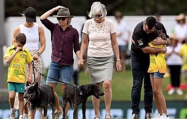 Who is Andrew Symonds' Wife, Laura Symonds?