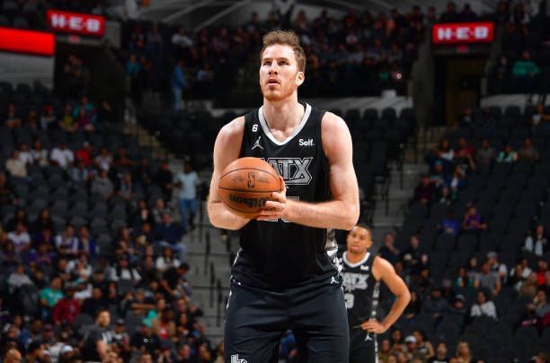 Jakob Poeltl wingspan | Records, Achievements and much more.