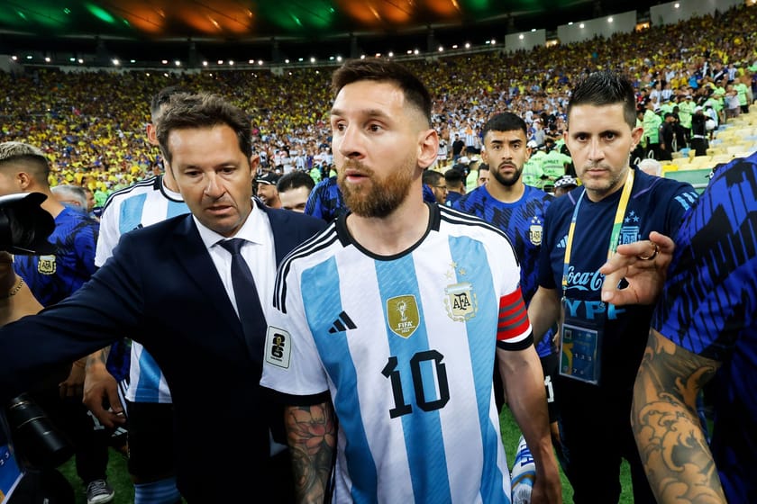 “It’s on him to decide” - Argentina star urges Lionel Messi to take ...