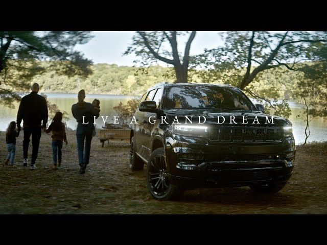 “Heck with all the hype about Taylor and Travis” - Derek Jeter’s wife Hannah wows fans with ...