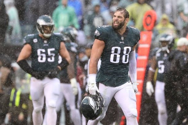 Where Does Dallas Goedert go to college?