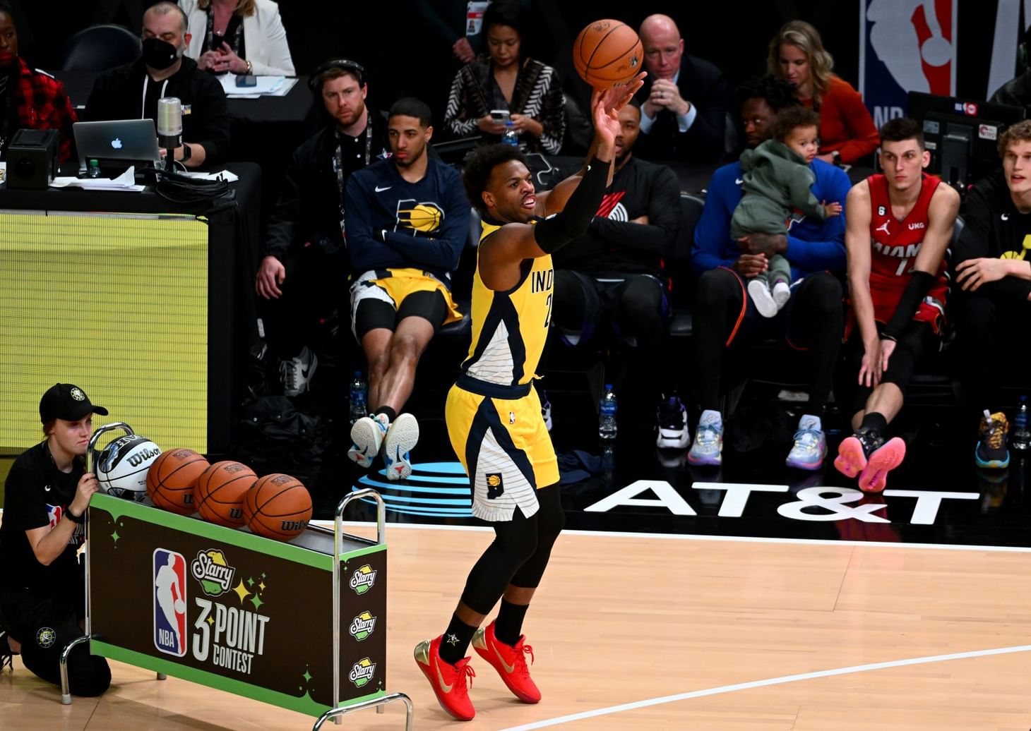 How many 3s has Buddy Hield made?