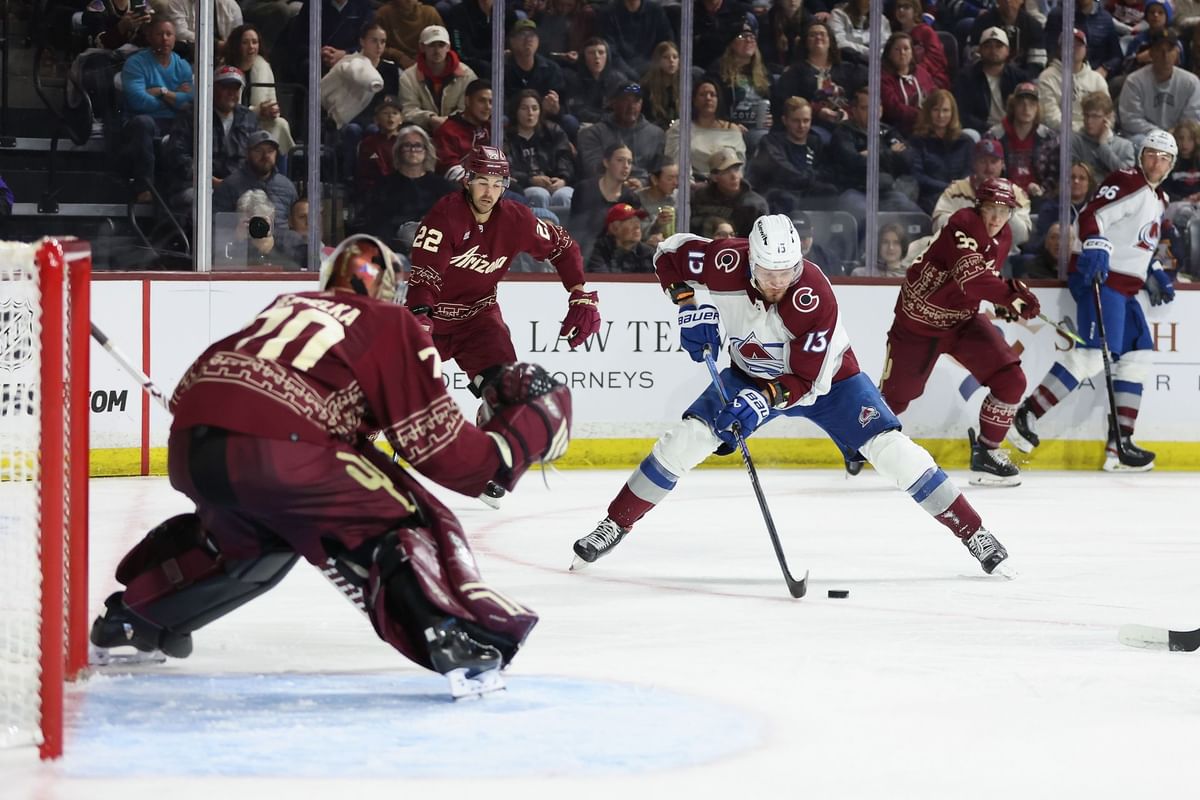 Toronto Maple Leafs vs Arizona Coyotes projected lineups, NHL starting ...