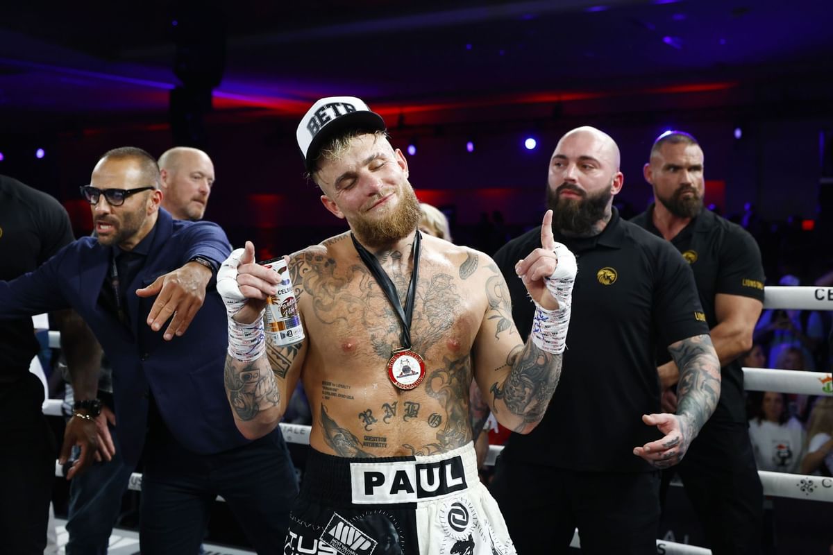 What is Jake Paul's Fighting Style?