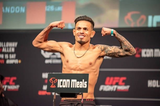 What nationality is Brandon Royval?